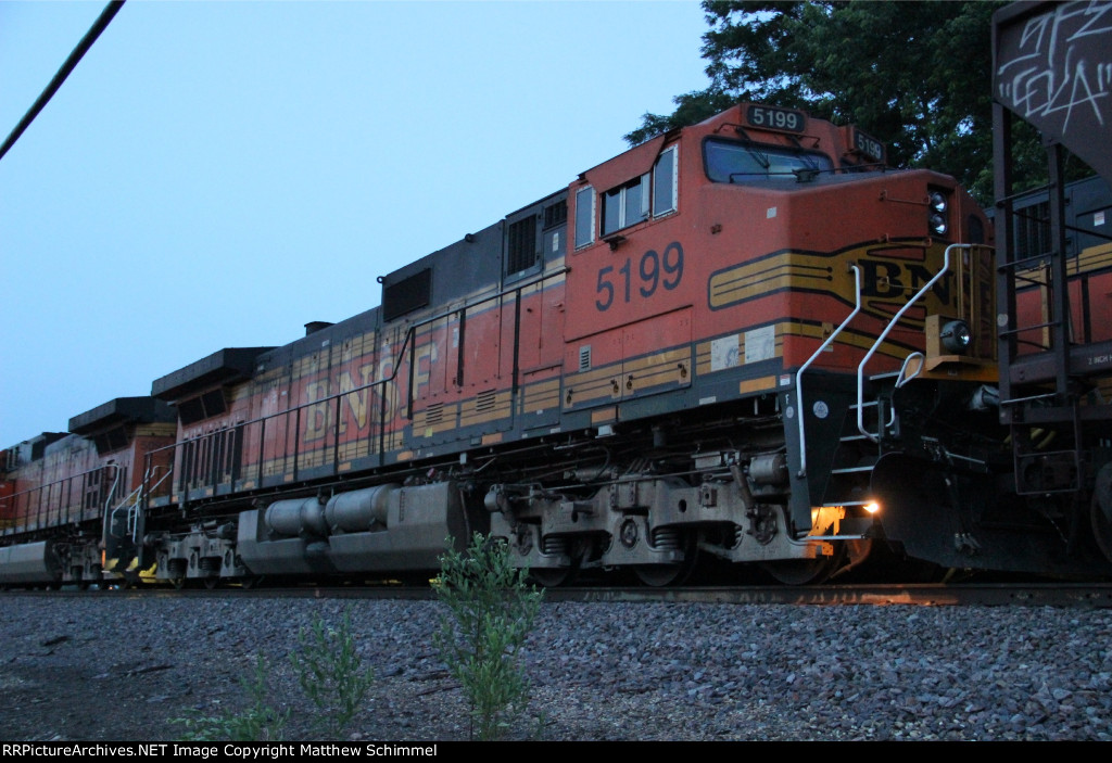 BNSF 5199